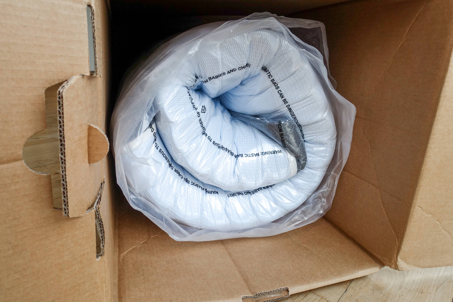 Emma Hybrid Premium Mattress Review | 2025