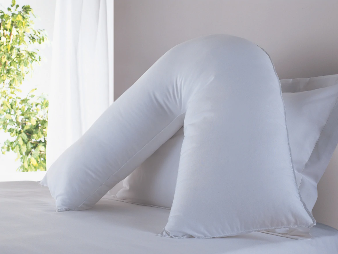 The Best V Pillows In The UK | 2023
